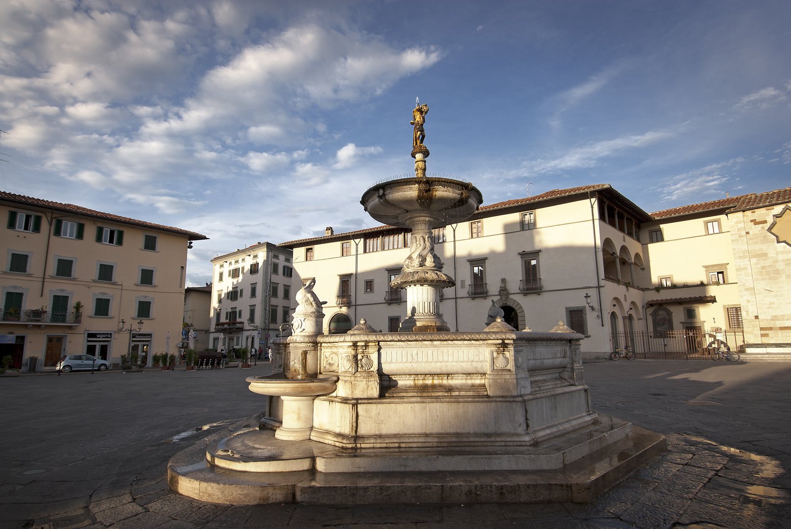 Prato Turismo - Piazza del Duomo a Prato: storia e bellezza in un cuore ...